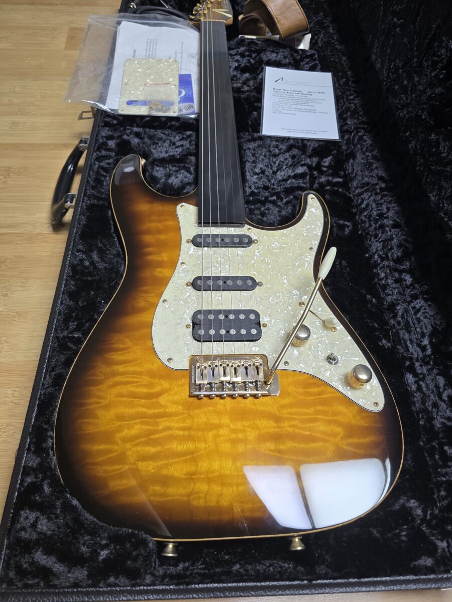 탐앤더슨 드롭탑 클래식 픽가드 – stormguitar